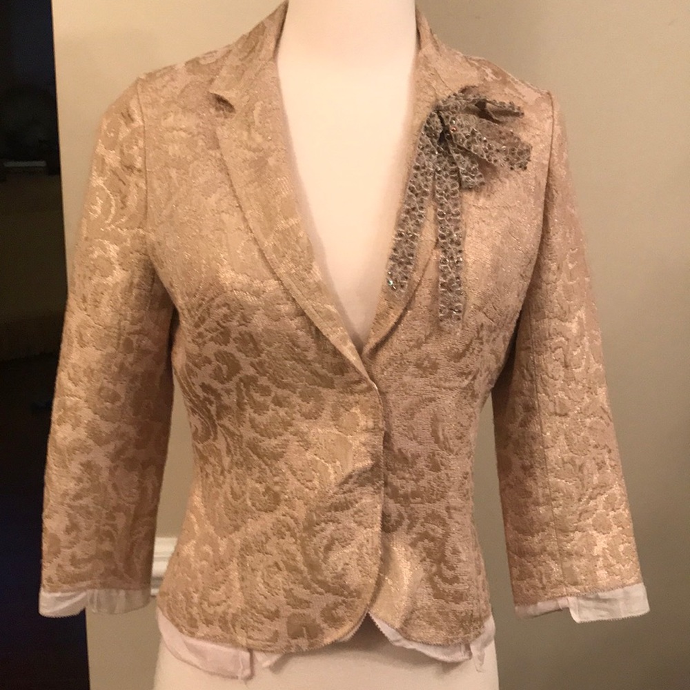 Gorgeous Brocade Jacket By Tree - Gem